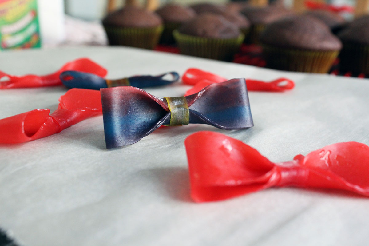 Tuxedo cupcakes with candy bow ties | Hilary Makes